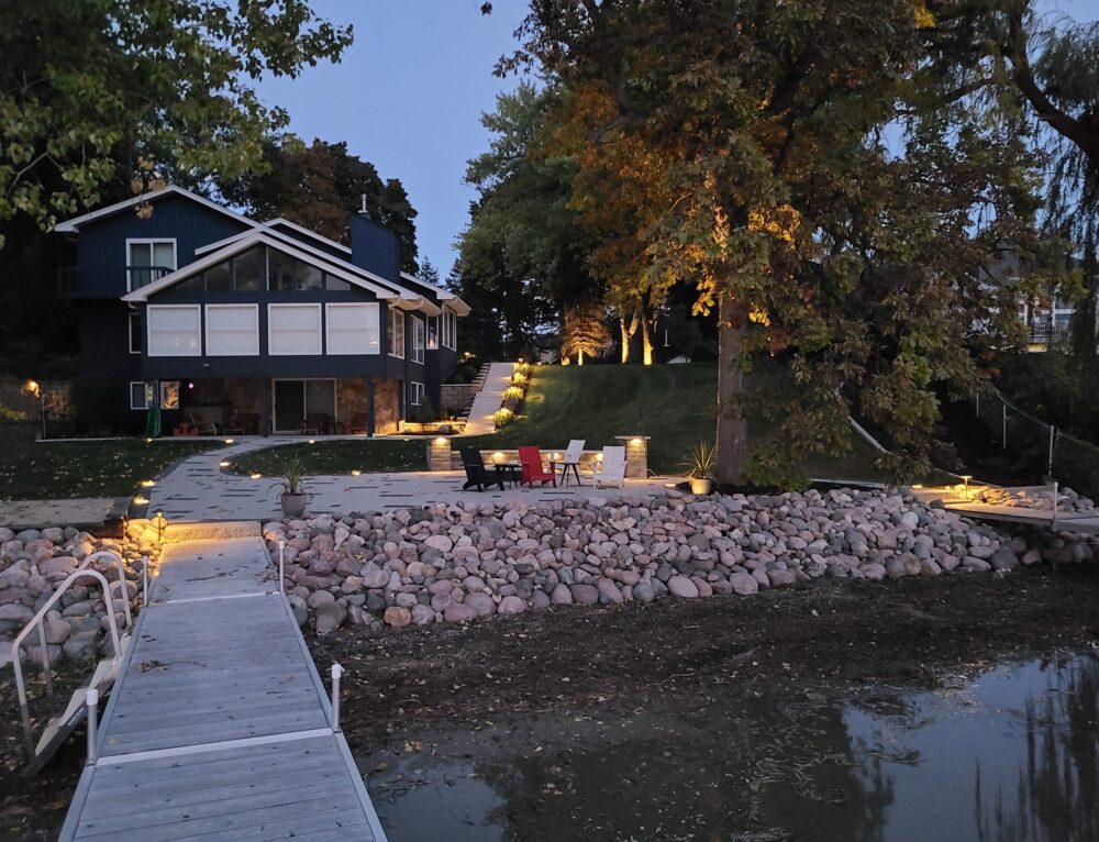 Shoreline and Retaining Wall - Koch Kuts