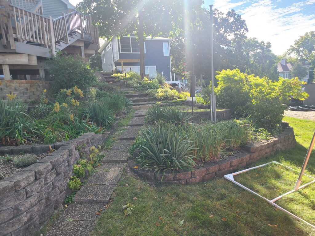 Burlington WI: Boulder Wall, Shoreline & Walkway Installs - Koch Kuts